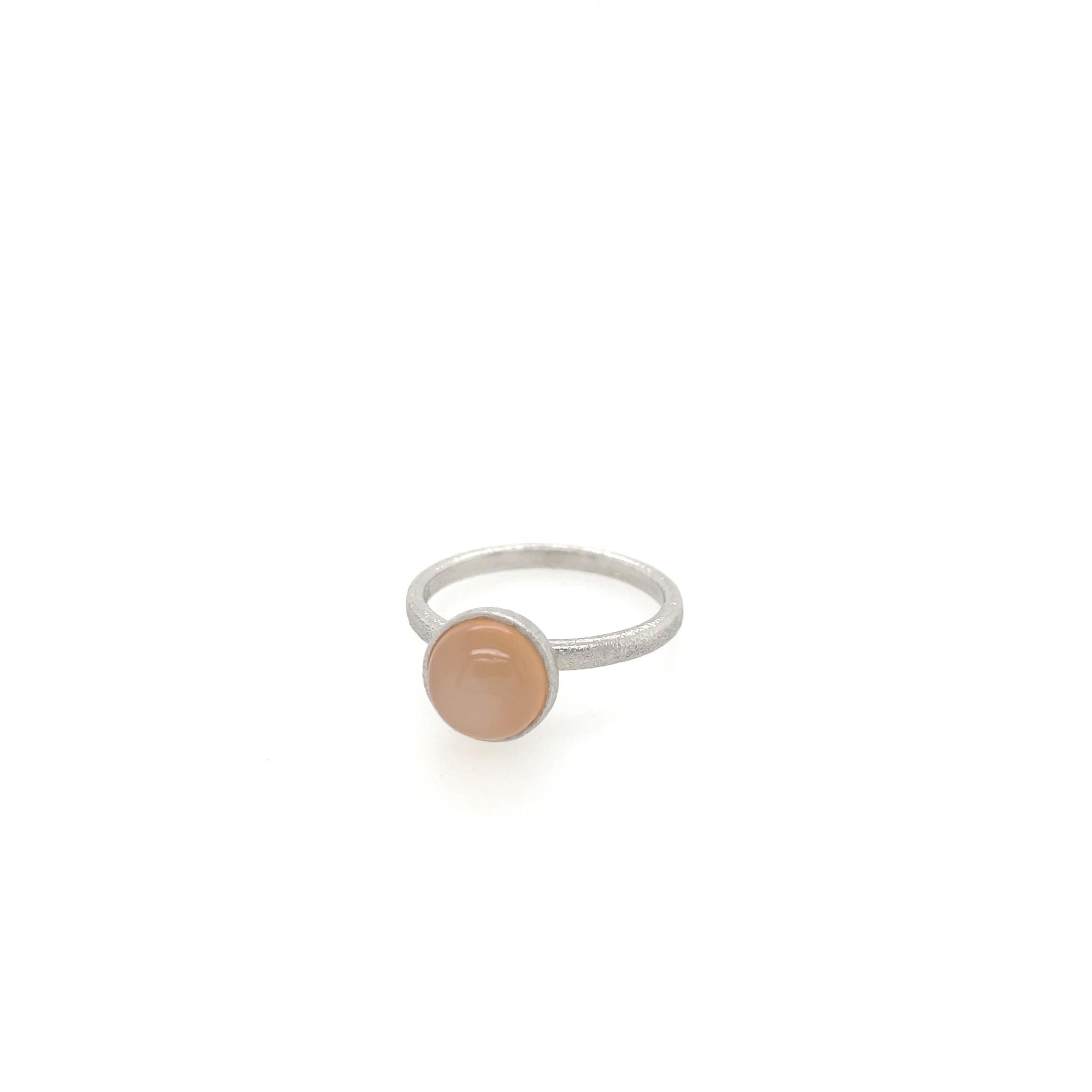 Warna ring med peach månesten – HEIRING