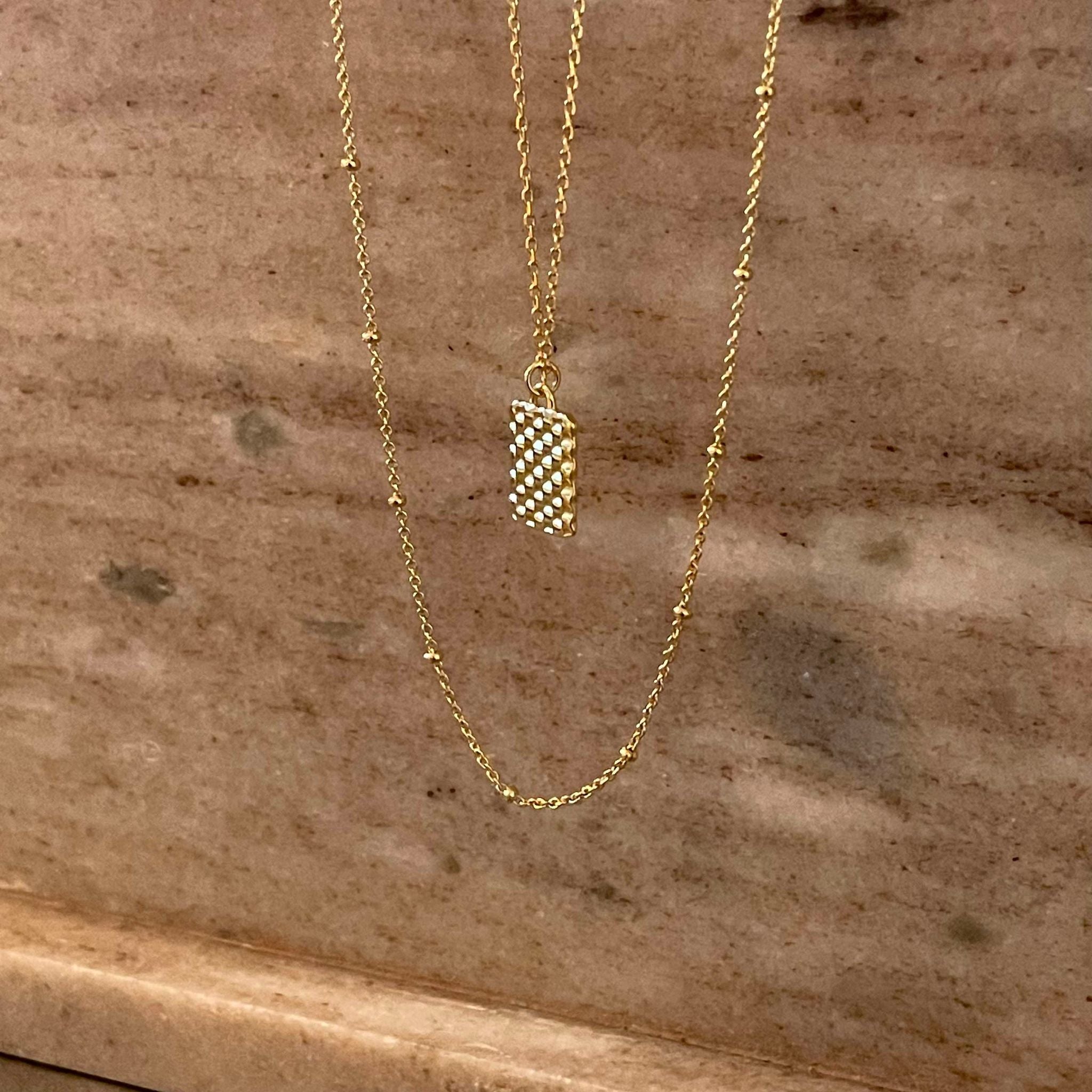 KÆDE med vedhæng – HEIRING